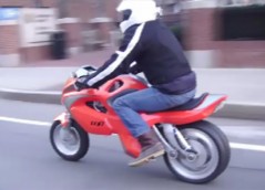 UNO III Streetbike: The Motorcycle You Can Park In Your Flat | Mark's ...